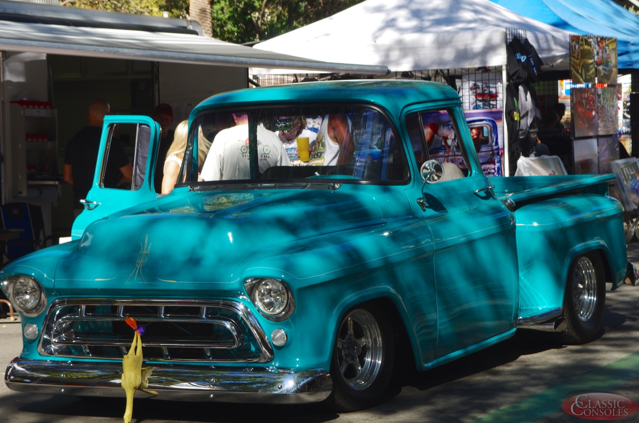 ClassicClassic Consoles - Product Videos and Classic Car Gallery